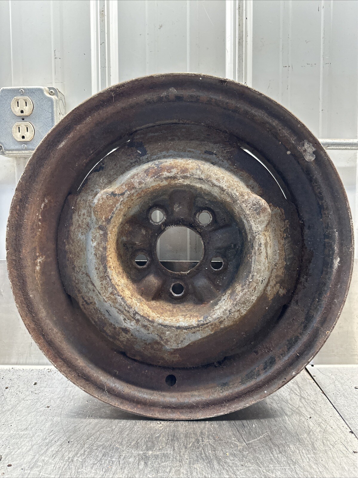 1949 and up Ford 16x4.5 Steel Wheel 5 X 4.5 Lug Pattern Vintage ...