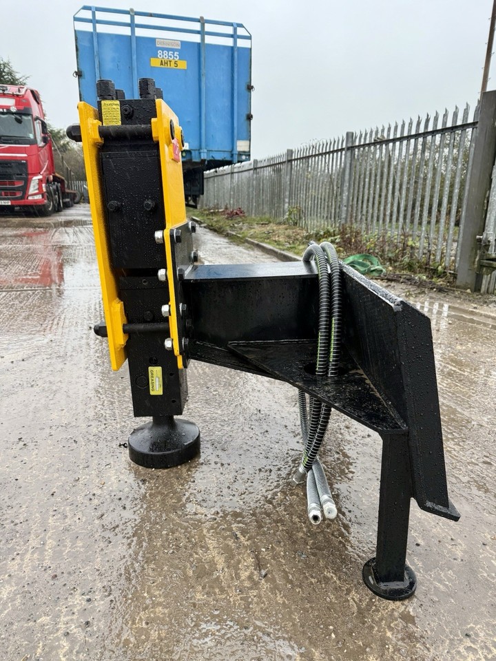 Post Knocker Post Driver Skid Steer Bobcat Heavy Duty Mini Digger ...