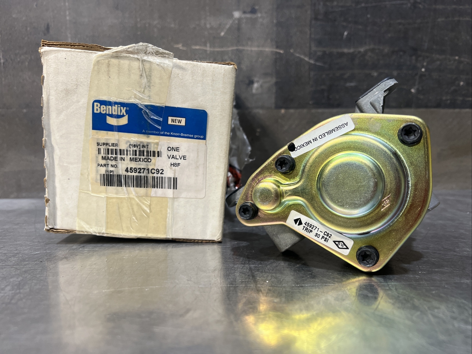 Nos Surplus Bendix Spring Brake Valve 459271C92 | eBay
