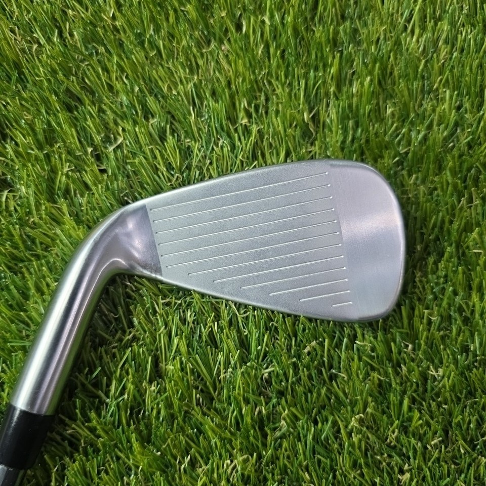 Takomo 101 4 Iron Obsidian 75 Senior Flex Graphite Shaft Midsize Grip ...
