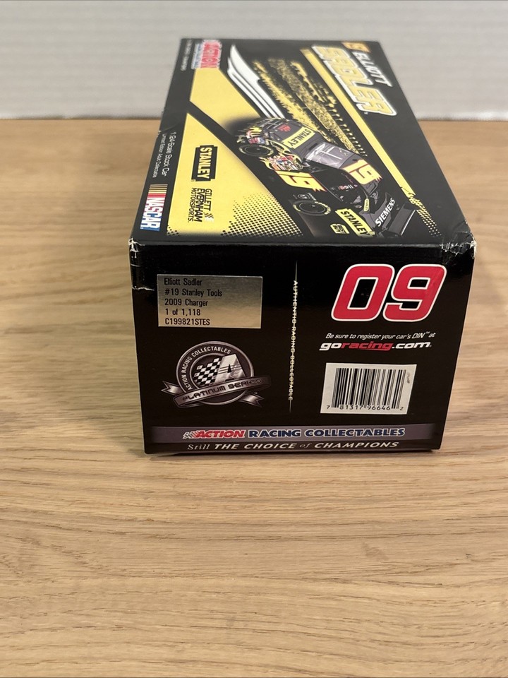 ELLIOTT SADLER #19 2009 STANLEY Tools / Black And Yellow 1/24 ACTION | eBay