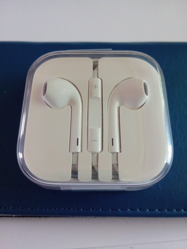 Apple EarPods In Ear Canal Headset - White (MNHF2AM/A) 190198107022 | eBay