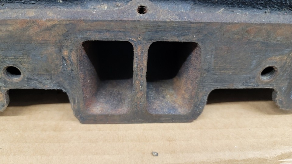57 1957 Chevy Corvette 2X4 Dual Four Cylinder Heads 3740997 B-18-7 B-19 ...