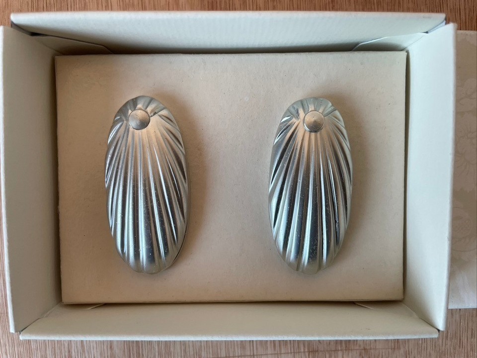 2 Laura Ashley Door Knobs And Key Hole Covers | eBay UK