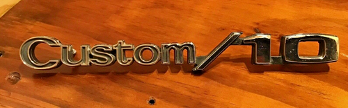 1969-1971 CHEVY CHEVROLET CUSTOM 10 TRUCK OEM GM FENDER EMBLEM 3944759 ...