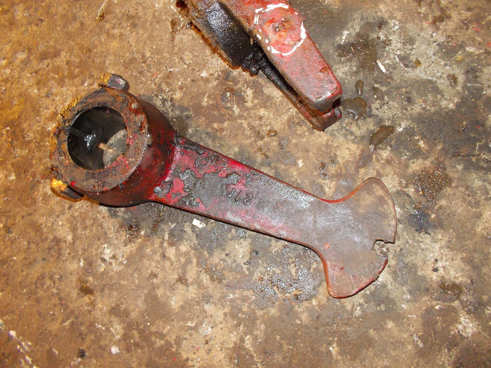 McCormick Farmall F12 F14 Tractor IH bolster shaft 3 cultivator bracket ...