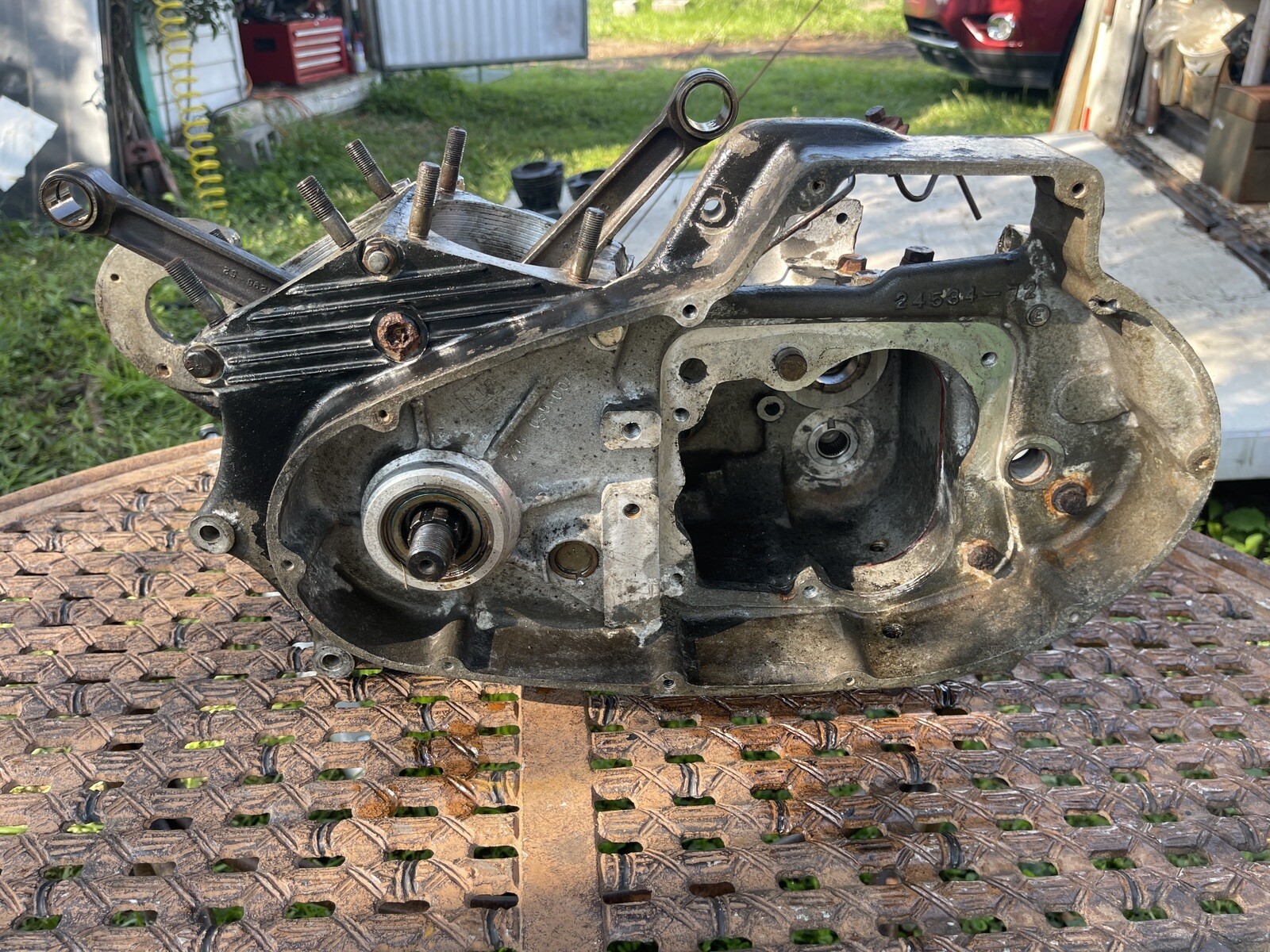 75 Harley Ironhead Sportster 72-76 Engine Flywheels Rods Case Crankcase ...