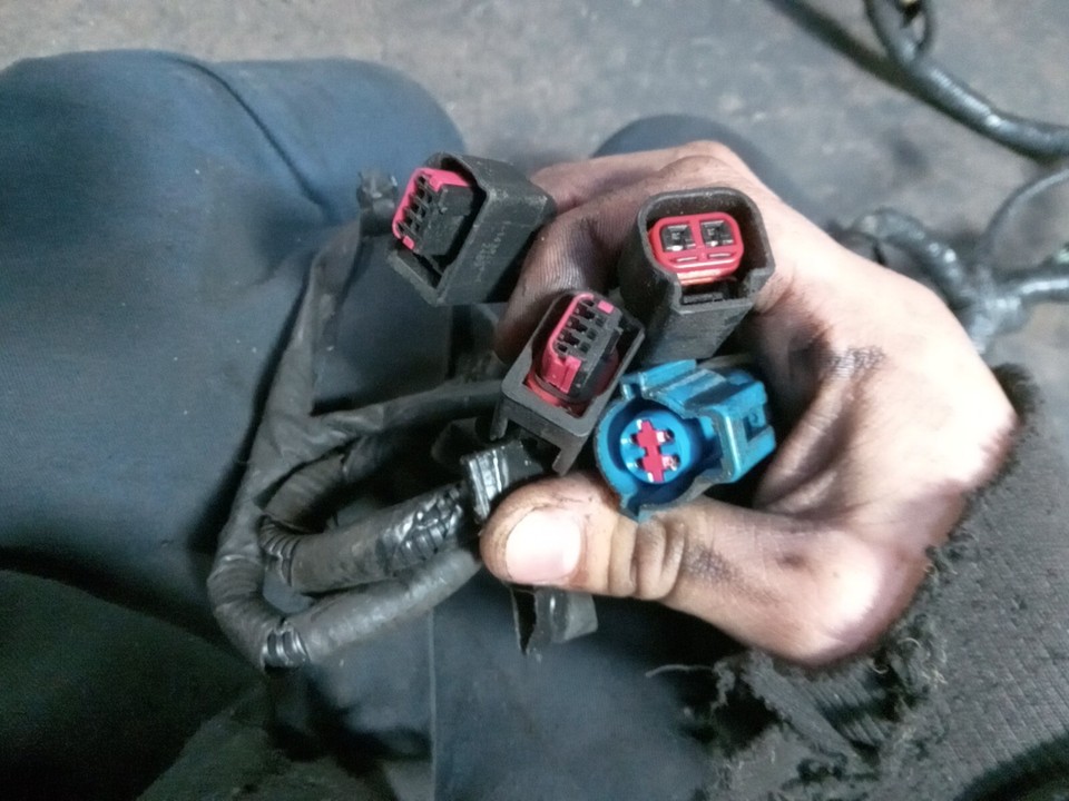 2010 Ford Fusion Automatic (FWD) 3.0L Engine Wiring Harness ULEV II ...