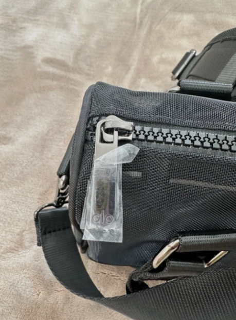 Alo Yoga Mini Sheer Duffle Bag Black Mesh Tote Lightweight Gym Travel ...