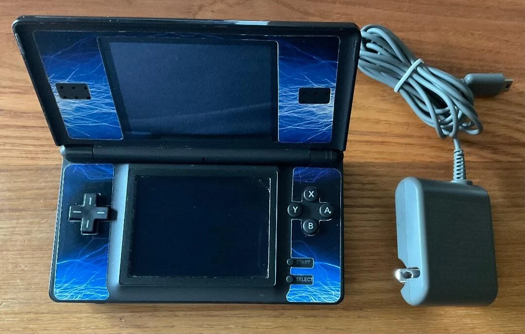 Nintendo Ds Lite Blue And Black