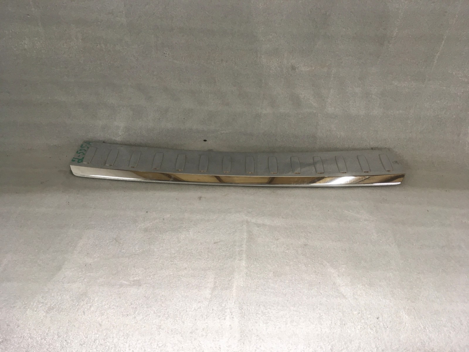 2012 - 2015 Mercedes Benz ML chrome step pad molding PART #A1668852174 ...
