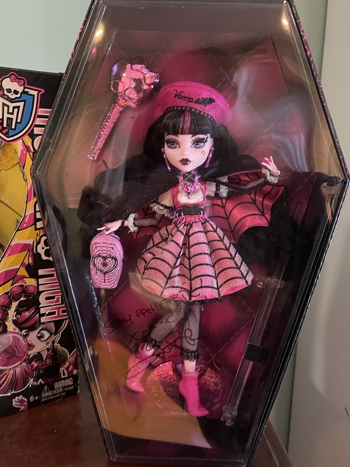 Monster High Haute Couture Draculaura! Signed By 💕Garret Sanders!💕 | eBay