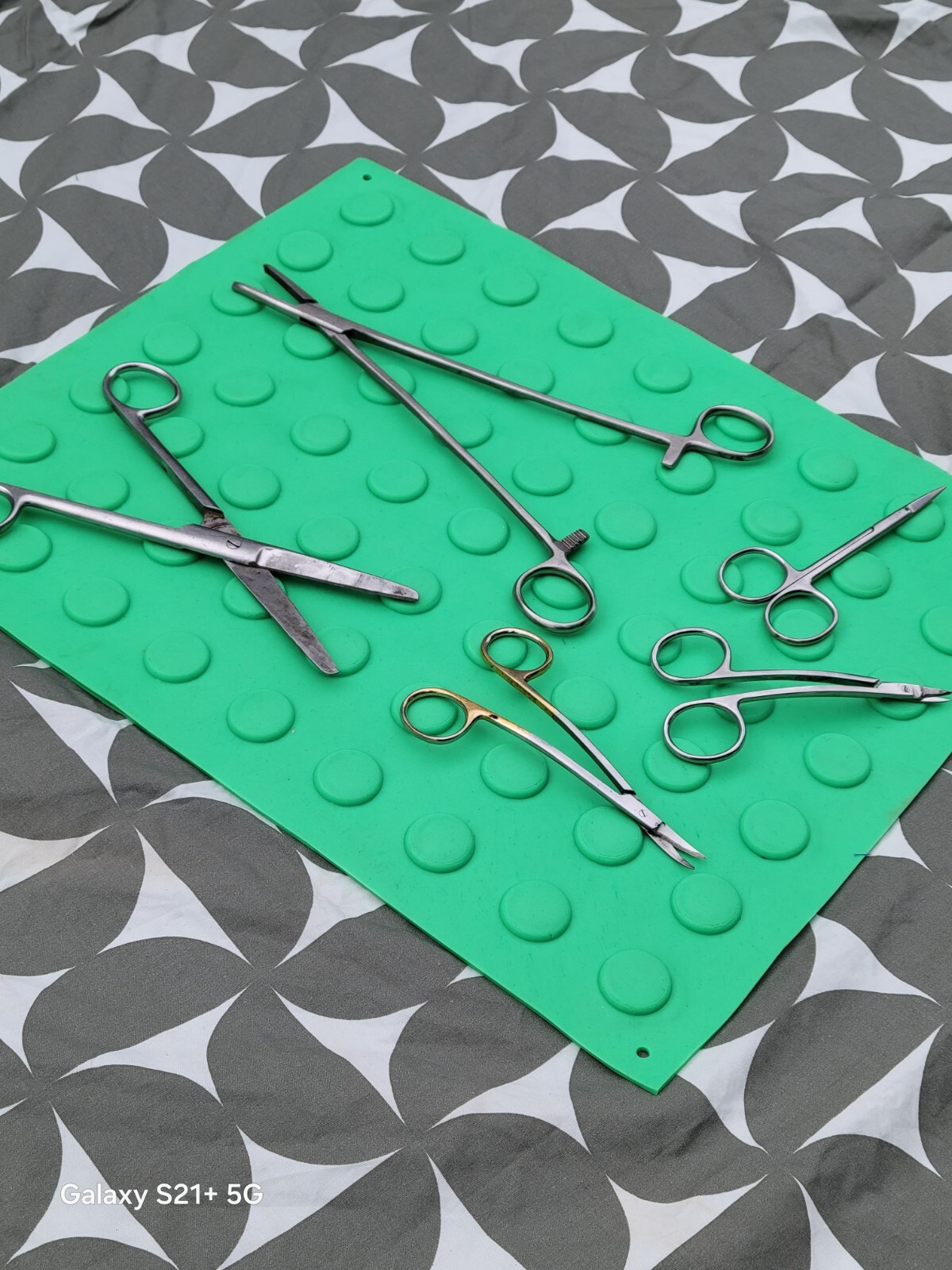 Autoclavable Surgical Magnetic Mat - Non-Slip Flexible Instrument ...