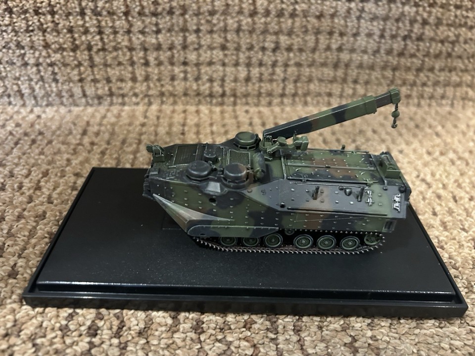 Dragon Armor 1:72 AAVR7A1 Assault Recovery Vehicle, USMC Iraq 2006, No ...