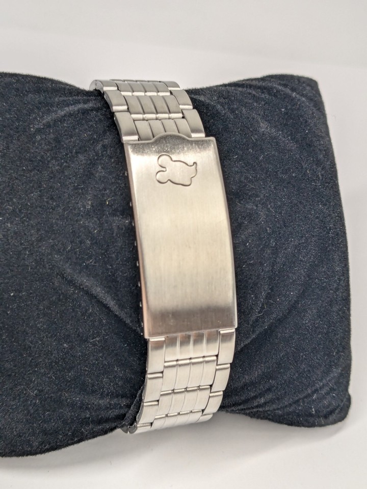 Vtg Disney Mickey Mouse Analog Watch Relief Dial Men's 35mm NOS Cosmoda ...
