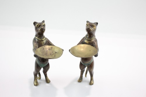 Pair of Bronze Butler Cats Holding Trays Wearing Green Cloth 744g | eBay UK