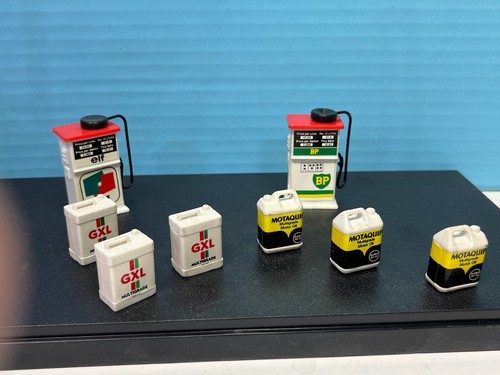 VINTAGE 2 GAS PUMPS BP & ELF AND 6 OIL CANS FOR A DIORAMA FOR 1/24 1/32 ...