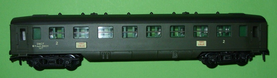 Hornby Acho / 733 SNCF 2nd Class Paris-Lille Coach / Boxed | eBay
