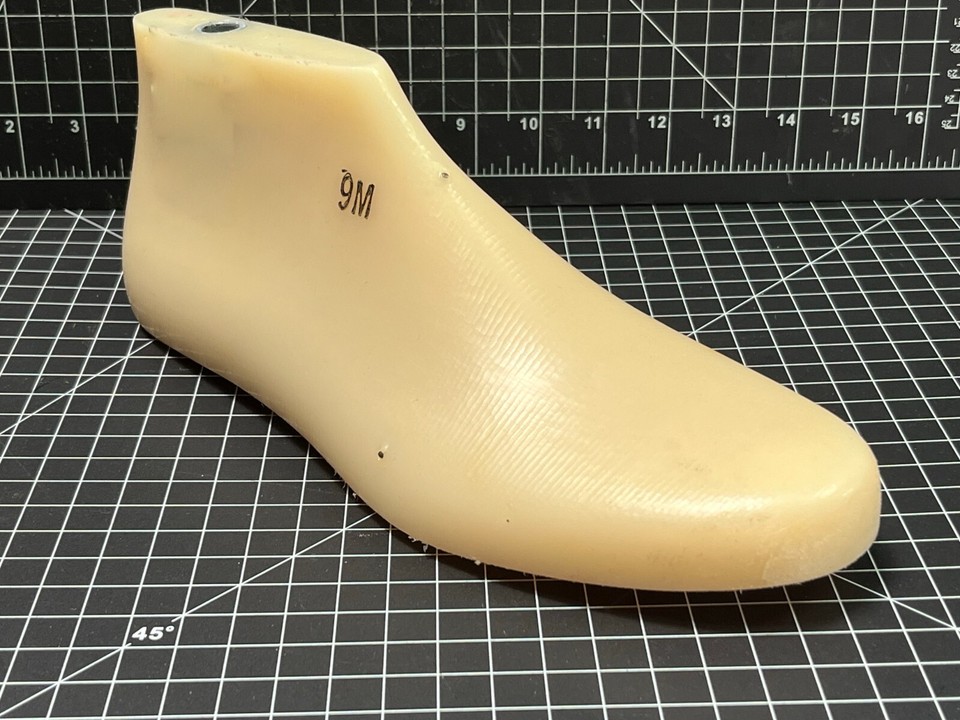 Shoe Making Lasts - Shoemaking Sneaker Supplies size 12 + 9 Low pairs ...