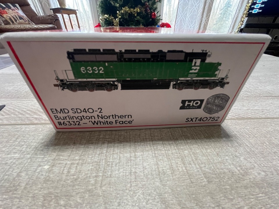 Scale Trains EMD SD40-2 Burlington Northern DC/DCC Ready/ Non-Sound ...