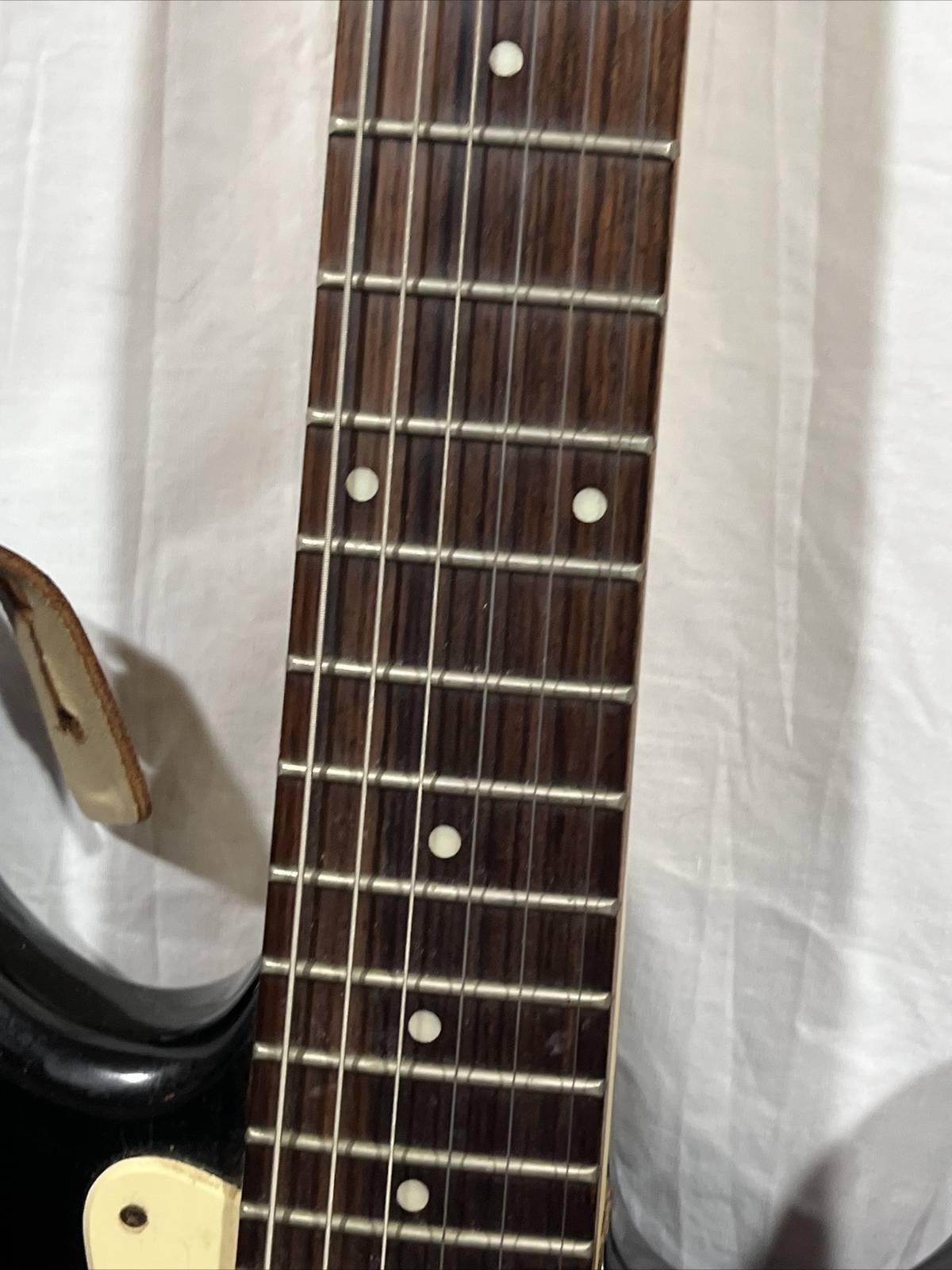1980’s-90’s Hondo II Loaded Stratocaster Guitar With 2 Straps VTG | eBay