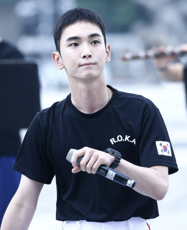 Shinee Key Black Hair