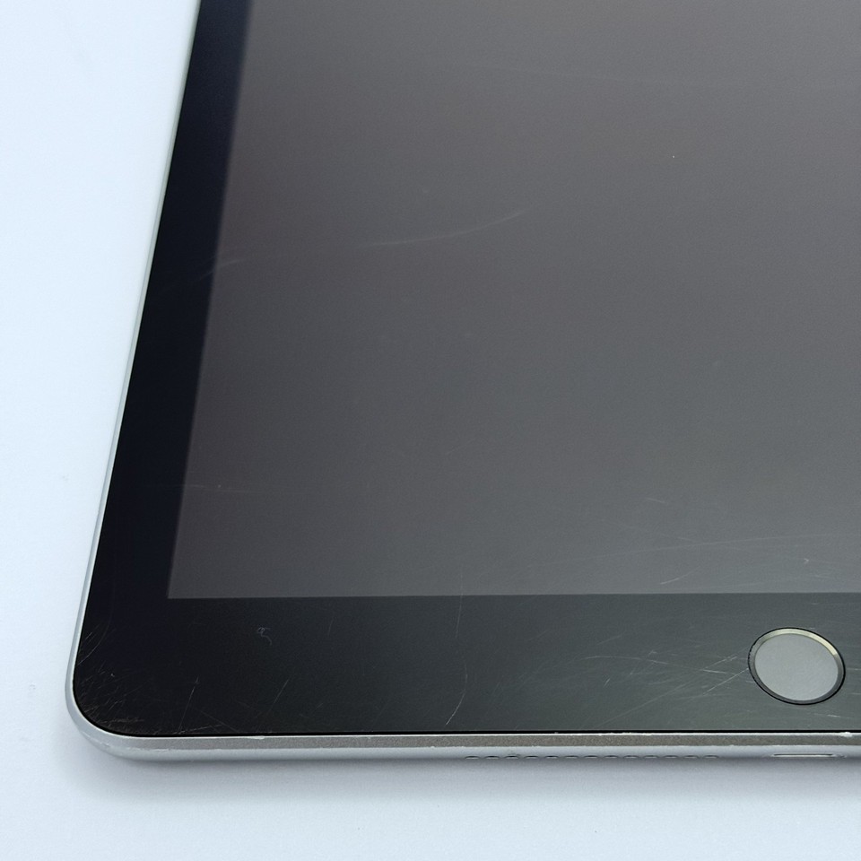 Apple iPad 6th Gen 9.7" 128GB Wi-Fi Model A1893 - Space Gray (USED) | eBay