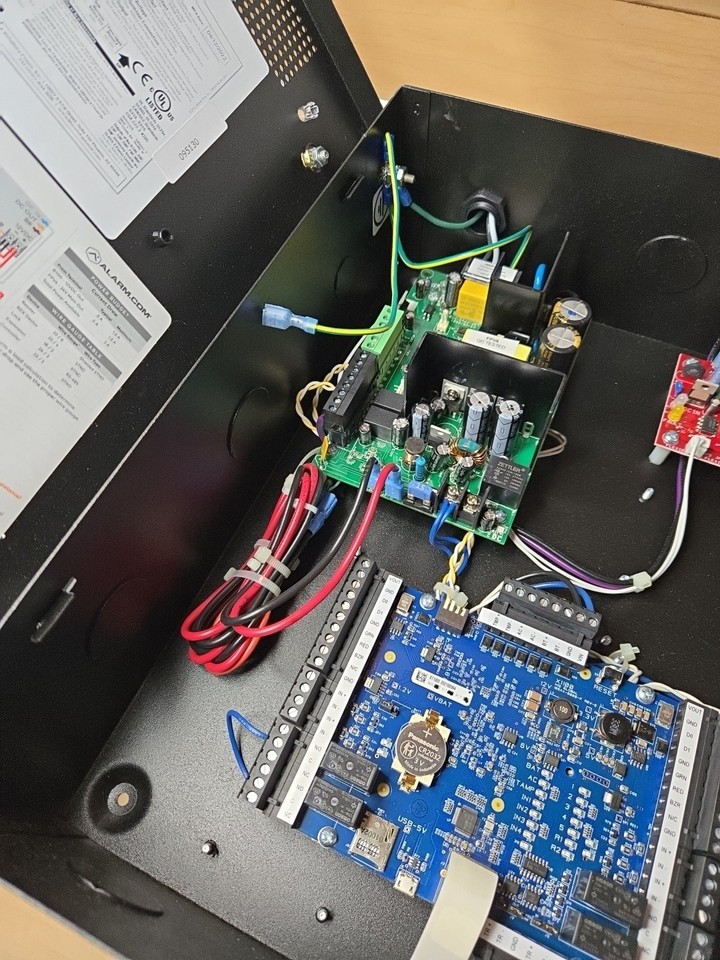 Alarm com ADC-AC-X1100-2PSE MFG 2022 Used? View Photos No Key Included ...