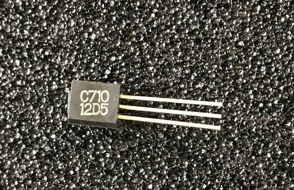 2 Stk/pcs 2SC710 Silicon NPN Epitaxial Transistor 25V 30ma 200mW TO92 ...