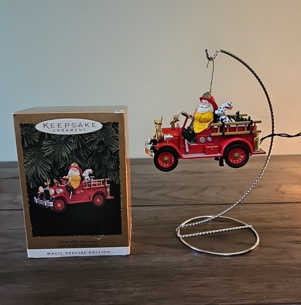 Hallmark Keepsake Magic North Pole Volunteer Light Motion And Sound ...