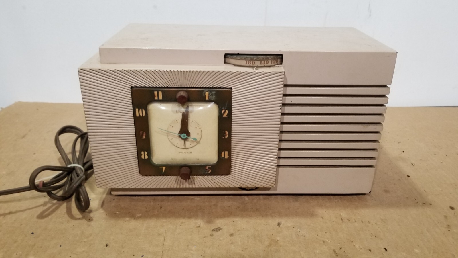 1948 Telechron Clock AM Radio Combo Model 8H67 Art Deco - Parts ...