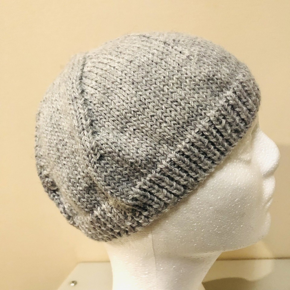 Youth Size Small Grey Skull Cap Hat Hand knitted Fitted 15cm from ...