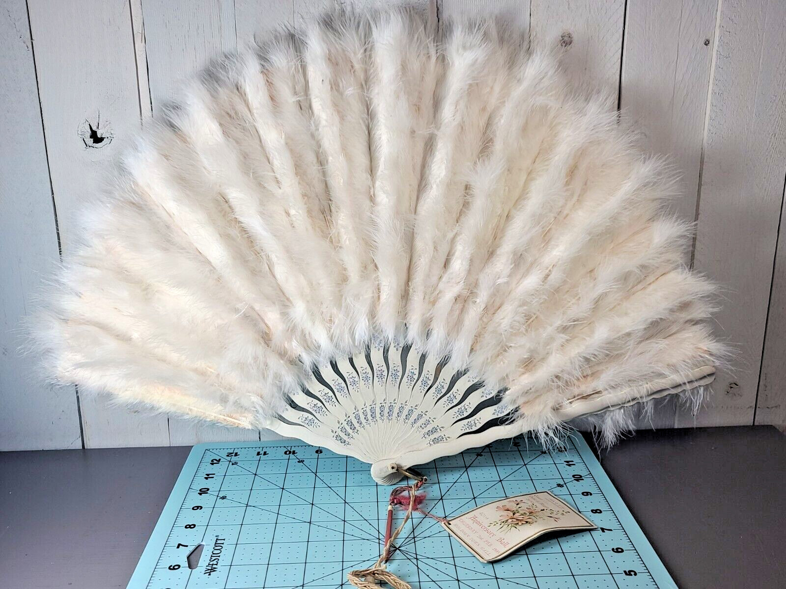 Antique Victorian Feather and Bone Hand Fan With Ostr… - Gem