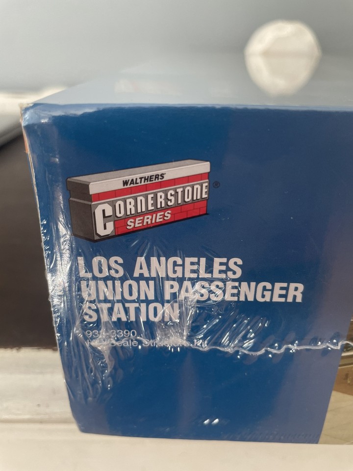 Walthers Cornerstone HO Los Angeles Union Station Building LAUPT 933 ...