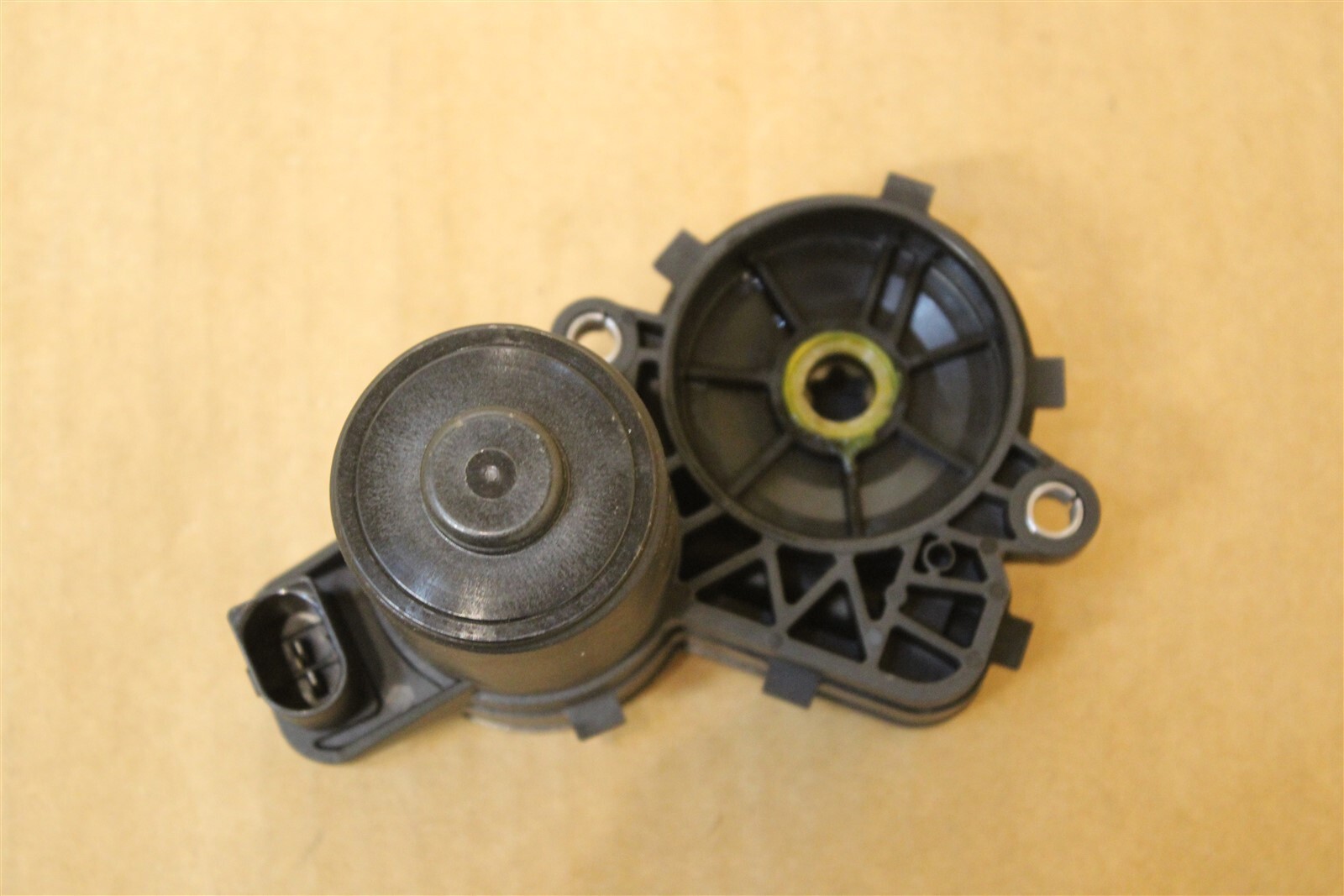 MERCEDES-BENZ C W205 Rear Wheel Brake Right Actuator A0009061303 ...