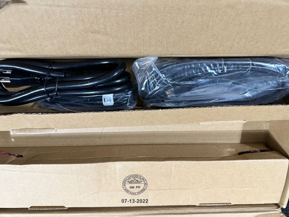 APC SCHNEIDER ELECTRIC NBRK0250 NETBOTZ RACK MONITOR 250 - BRAND NEW | eBay