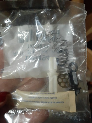 BENDIX VALVE REPAIR KIT PART# 109494 OR 1698769C91 | eBay