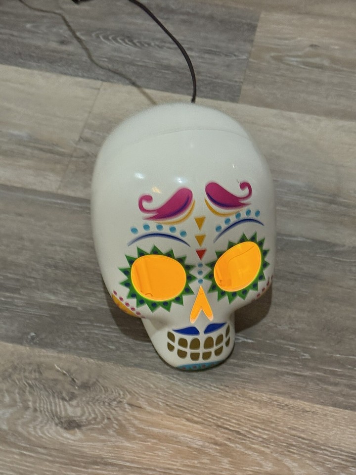 White Sugar Skull Table Lamp Colorful Eyes Light Up Plug In Decor | eBay
