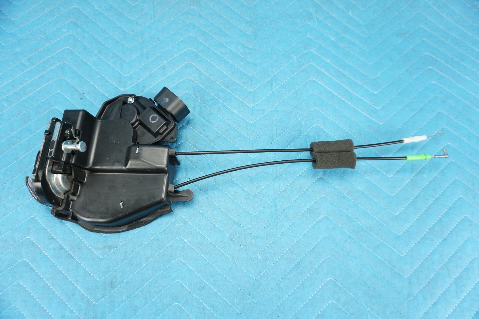 Toyota Highlander Rear Driver Door Lock Latch Actuator 2001-2007 OEM | eBay