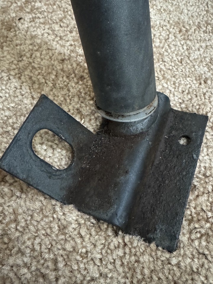 Setina Crown Victoria P71 Interceptor Partition Wall Lower Post Mounts ...