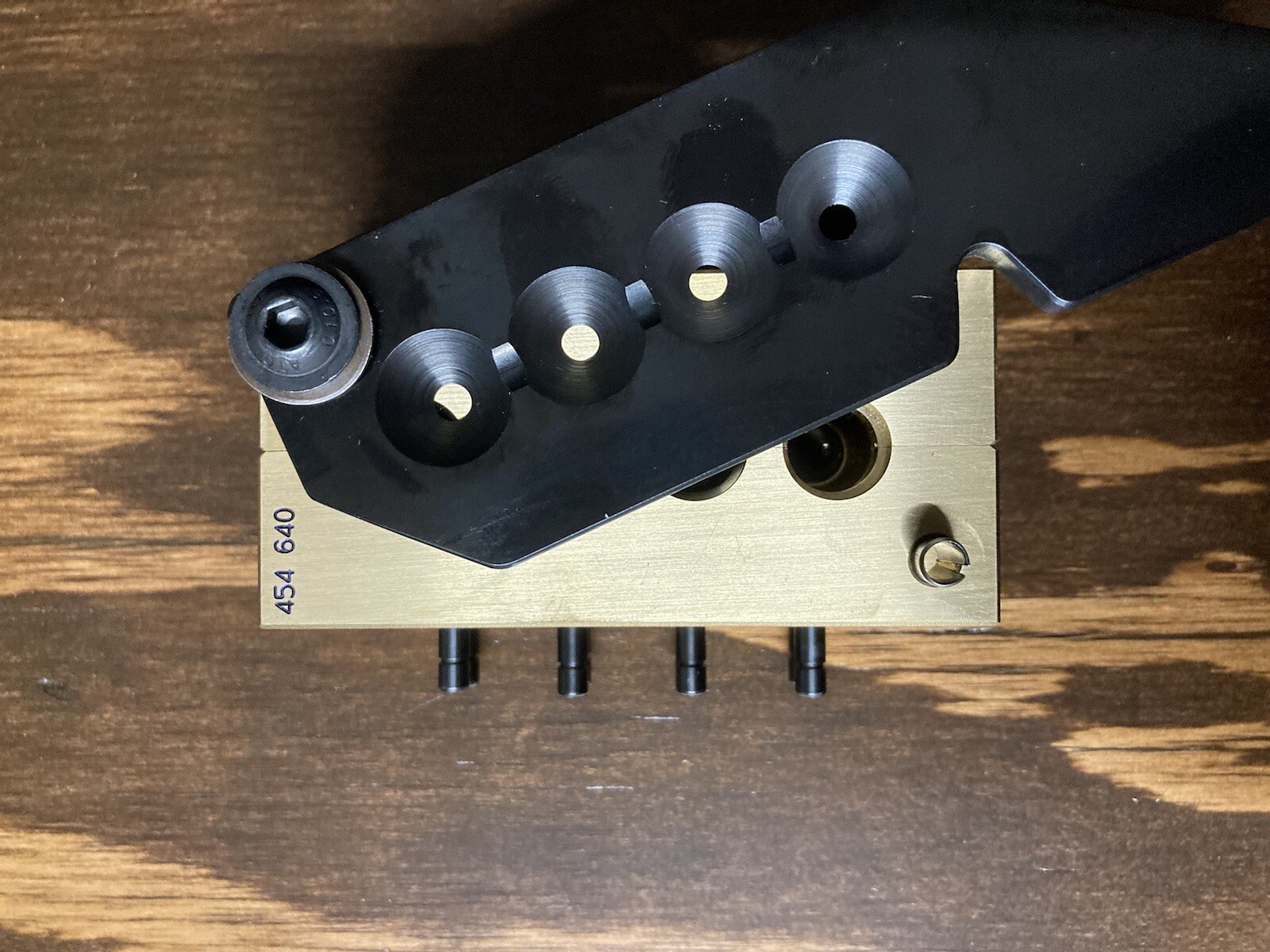 MP Bullet Mold - 45 Colt / 454 - 454-640 Hollow Point PB - 4 Cavity ...