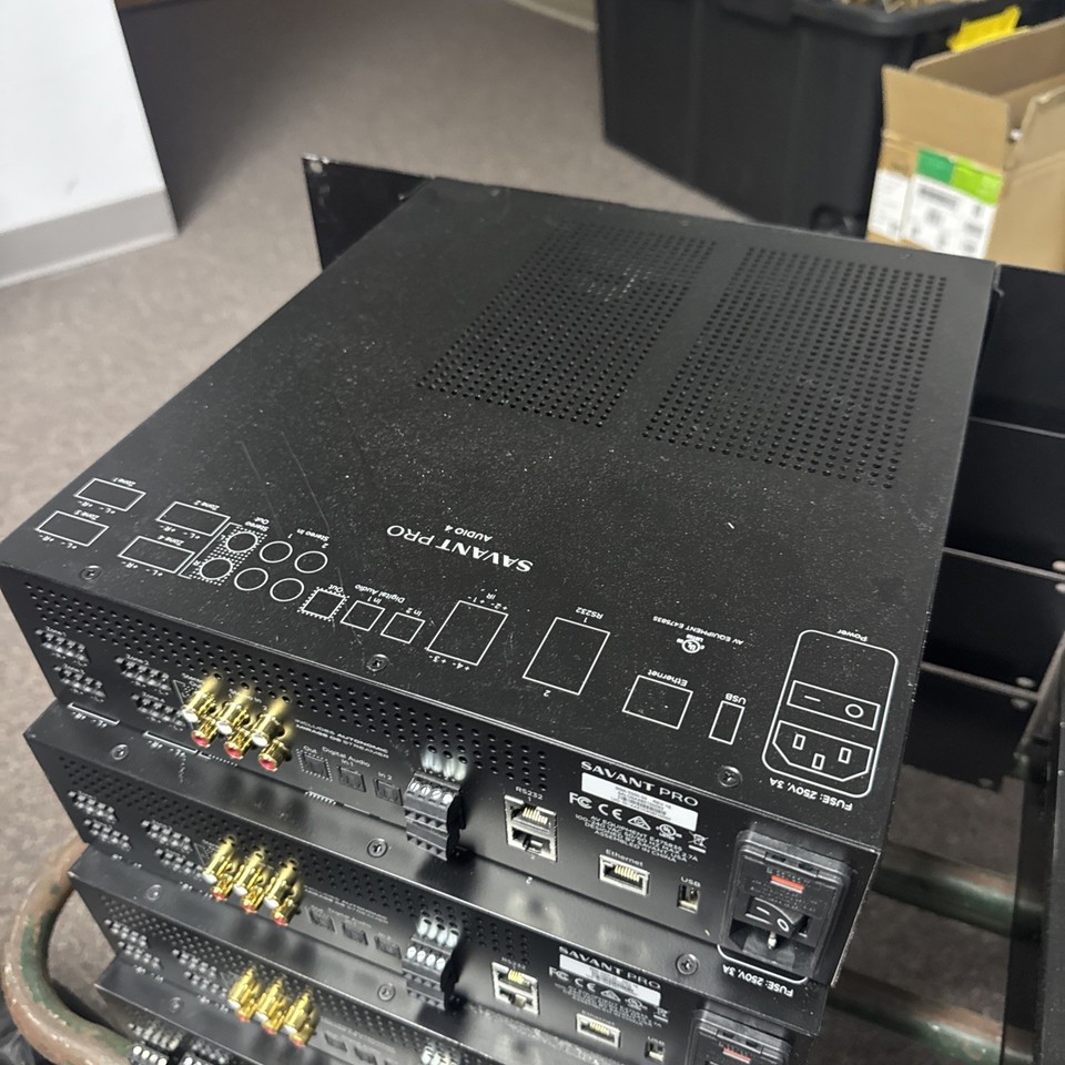 4 x Savant Pro Audio 4 SMA-5000-00 REV:16 Audio Switch Amplifier -pre ...