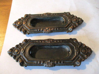 Windows, Sashes & Locks - Finger Lift