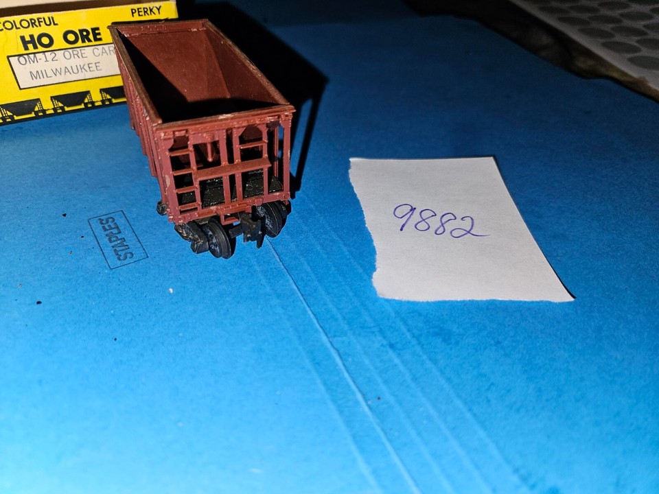 VARNEY, HO SCALE ORE/COAL WAGON, MILWAUKEE (9882) | eBay