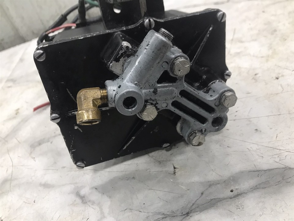Mercury MerCruiser Pre-Alpha OutDrive out Drive trim tilt lift ...