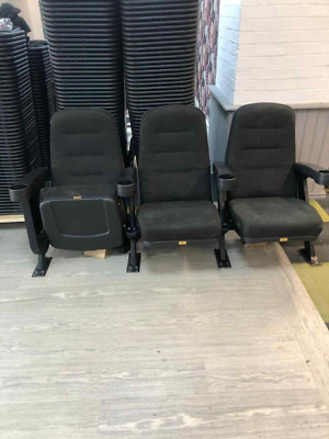 2 x Cineworld Cinema Seats (shipping to anywhere in UK arranged) | eBay UK