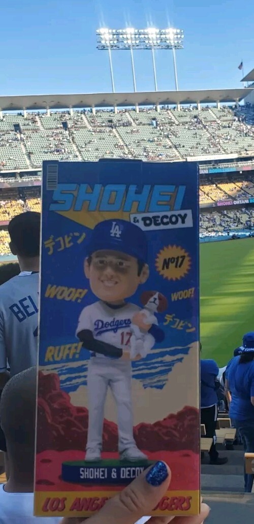 2024 Shohei Ohtani and Dog Decoy Dodgers SGA Bobblehead | eBay