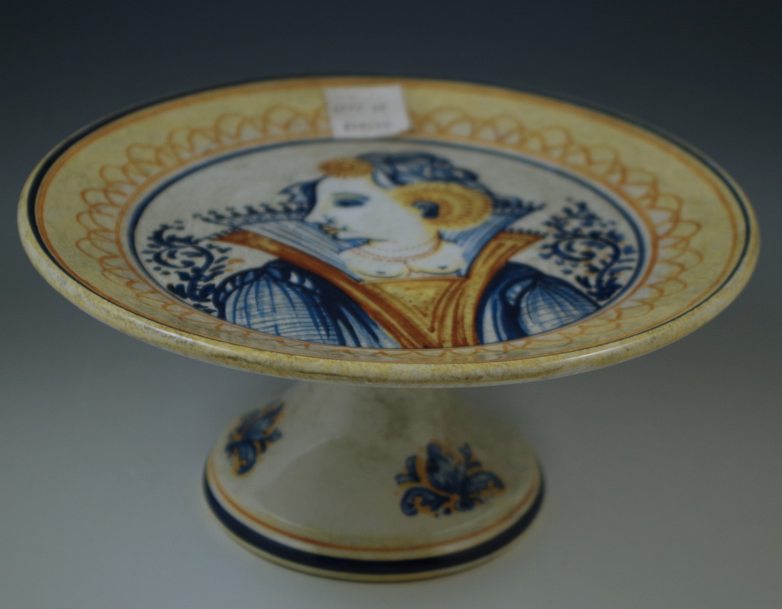 CASTELLI POTTERY ITALY RENAISSANCE STYLE PORTRAIT FOOTED CAKE PLATE ...