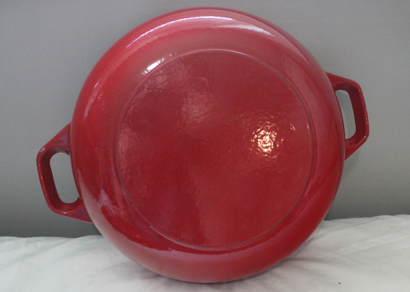 LARGE RED ENAMELED CAST IRON LIDDED STOCK POT ROUND DUTCH OVEN CAMPING ...