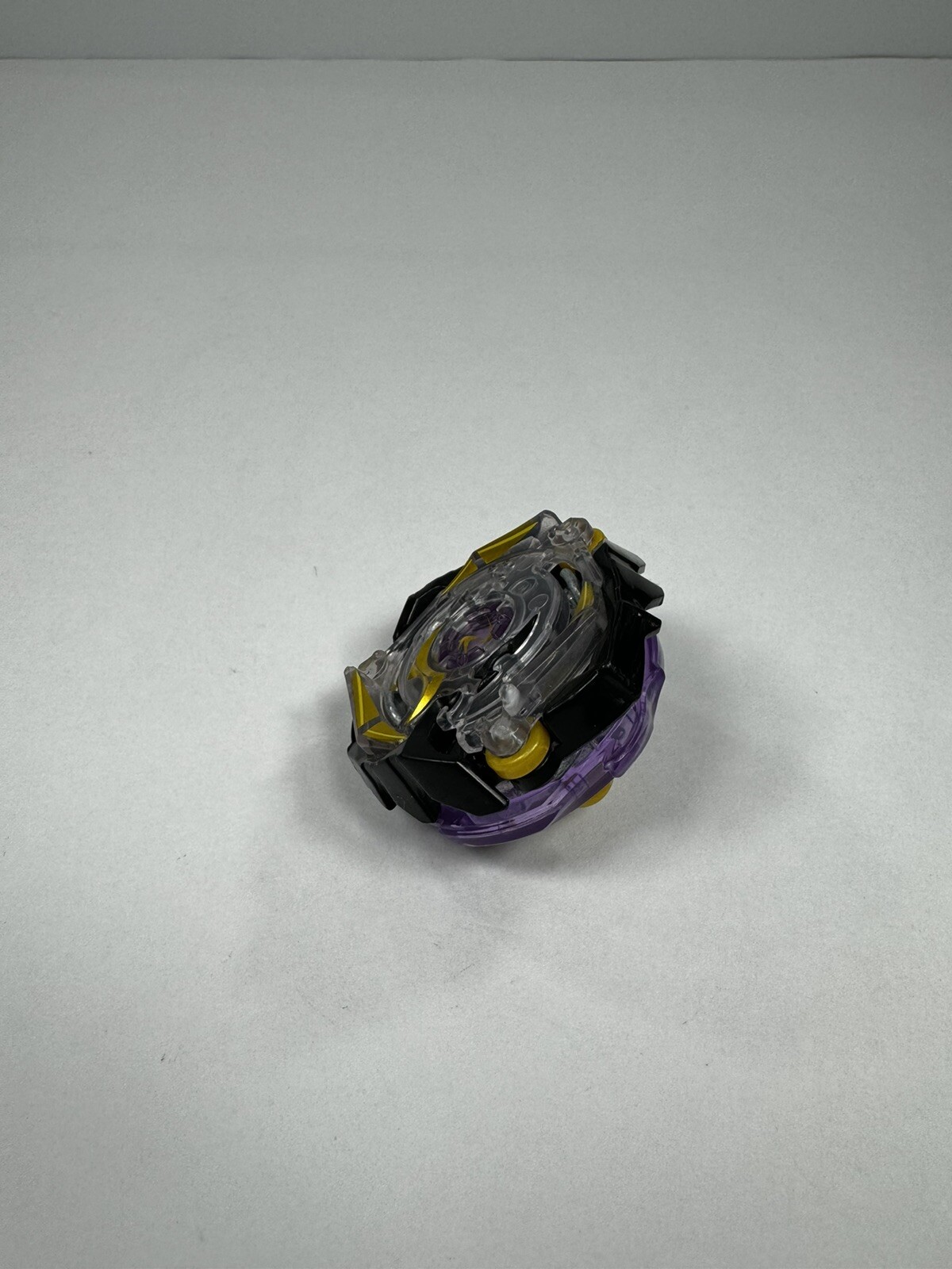 Hasbro Beyblade Burst Evolution Switch Strike Kinetic Satomb S3